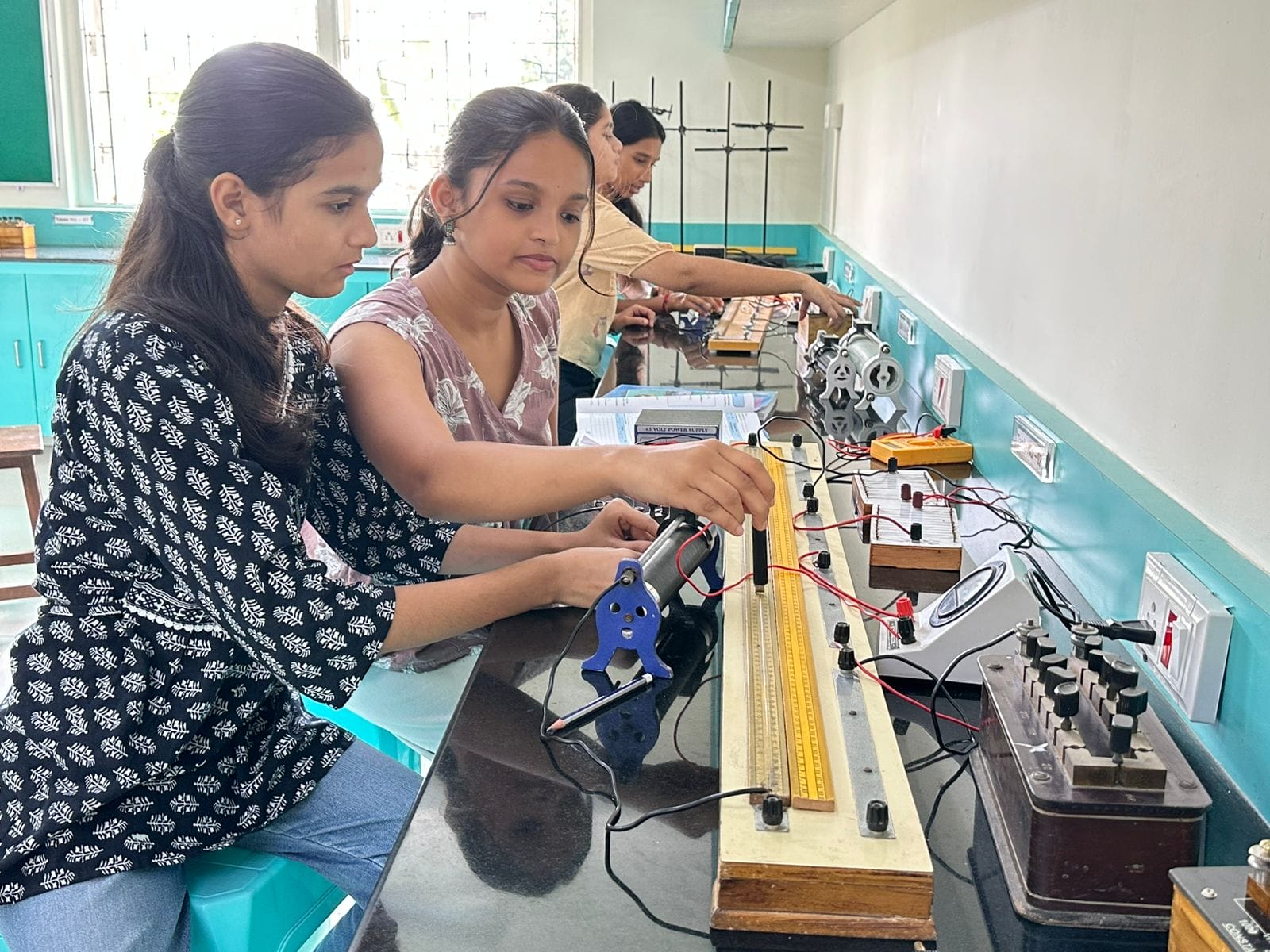 Renovated Physics Laboratory – 2025 – Welcome to Antonio